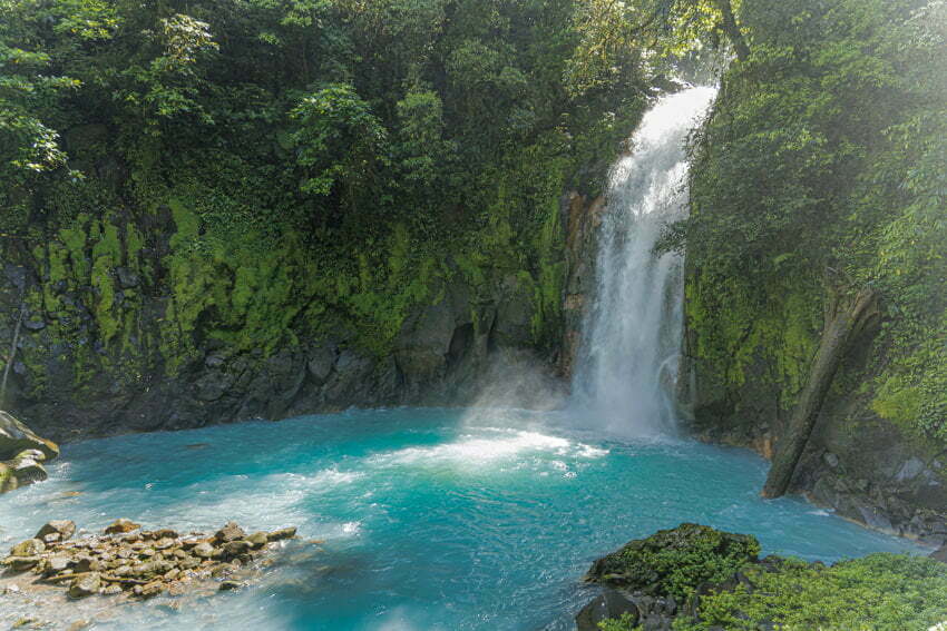 Station El Pilon – Rio Celeste – Los Teñideros – Catarata Río Celeste ...