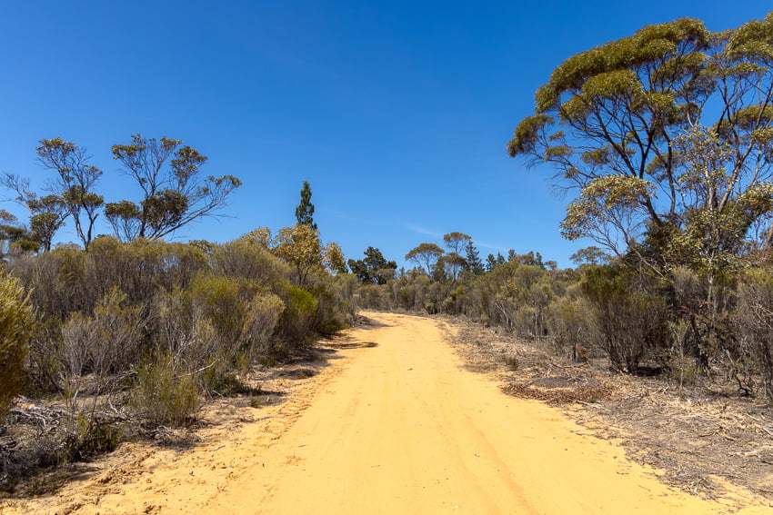 Kiata Campground – Campground Track – Salt Lake Track – Desert ...